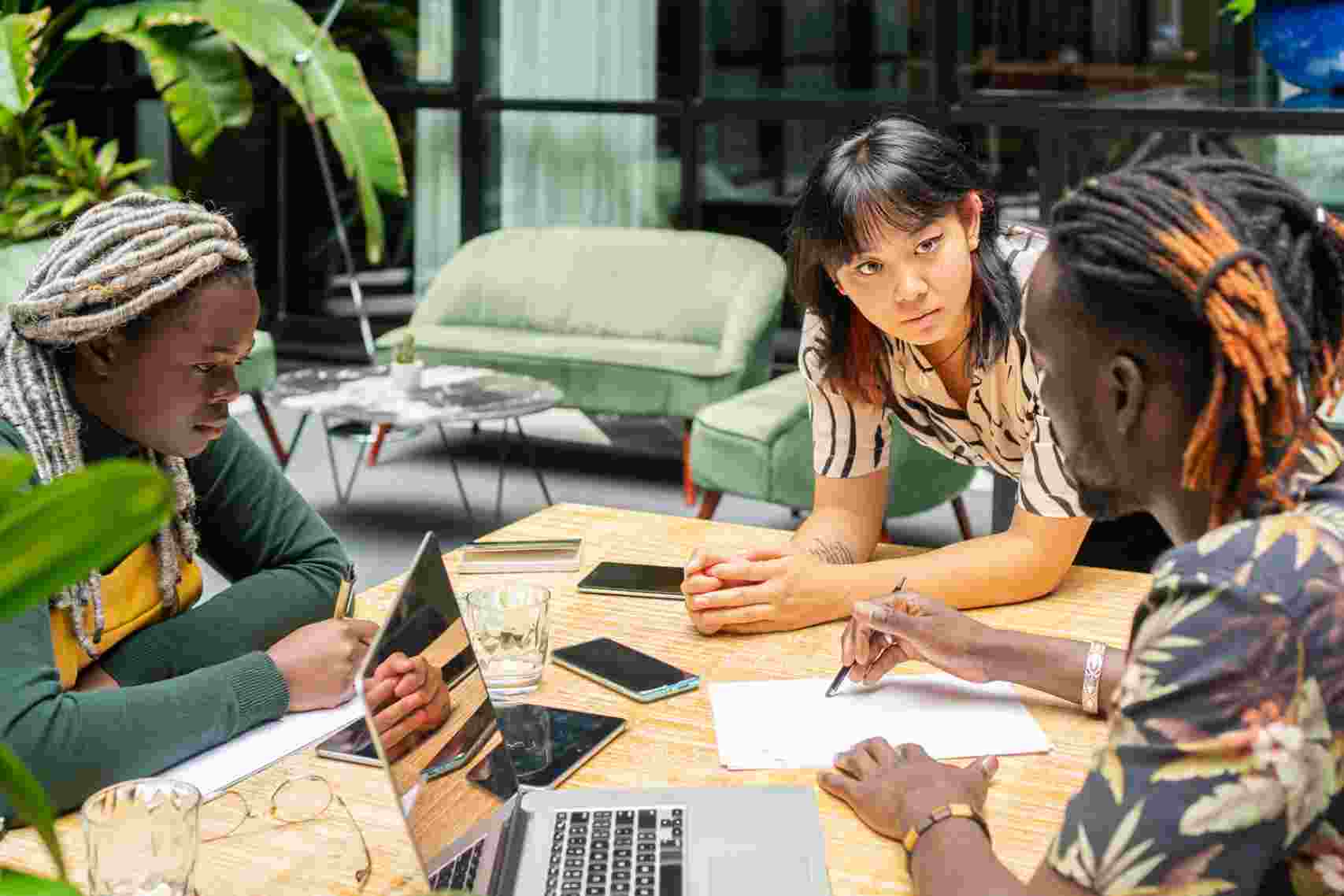 Asociaciones de Desarrollo de Accenture