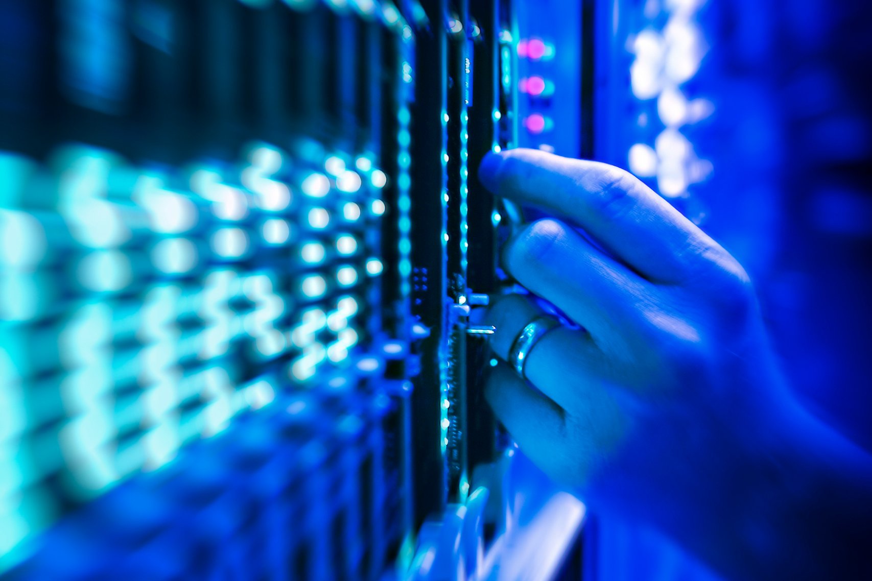 Edge Computing Consulting Services & Solutions | Accenture