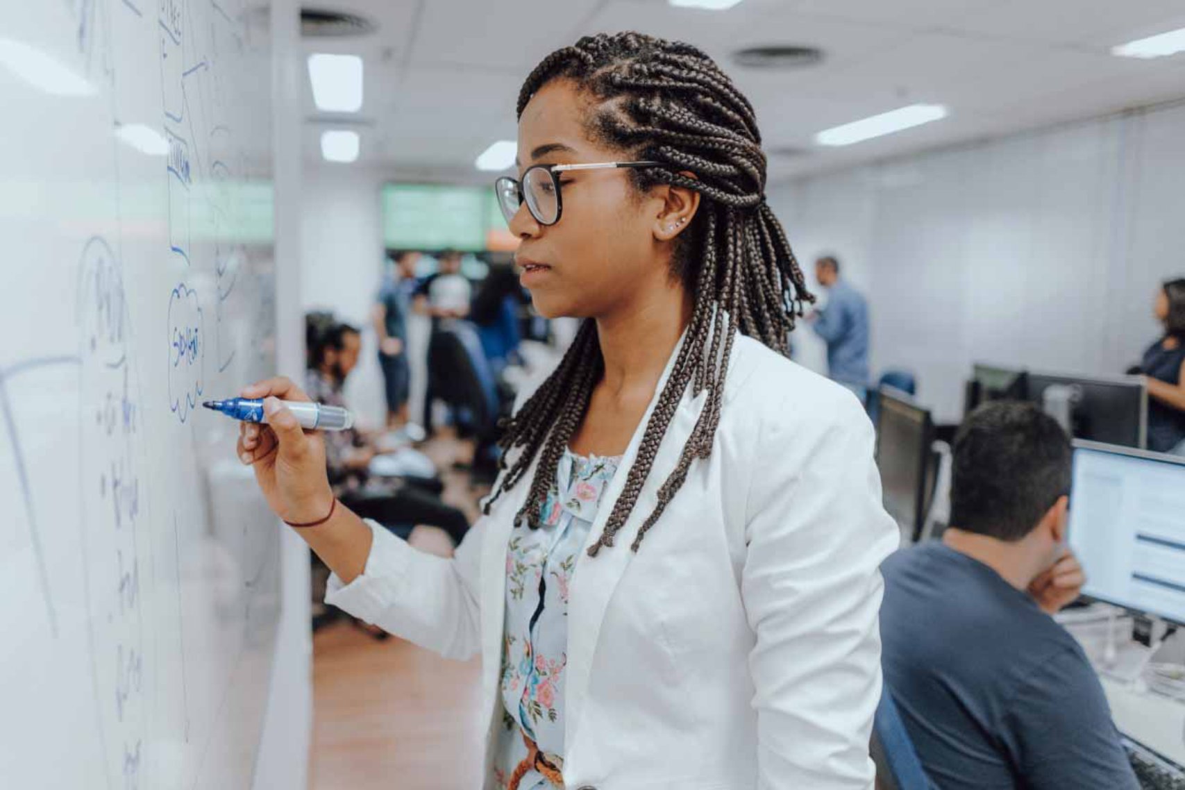 Internships and other student programs | Accenture