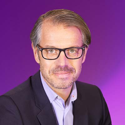 Simon Eaves | Accenture